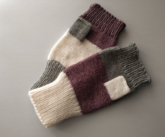 メリノウールの3色ハンドウォーマー A色 | iichi 日々の暮らしを心地よくするハンドメイドやアンティークのマーケットプレイス