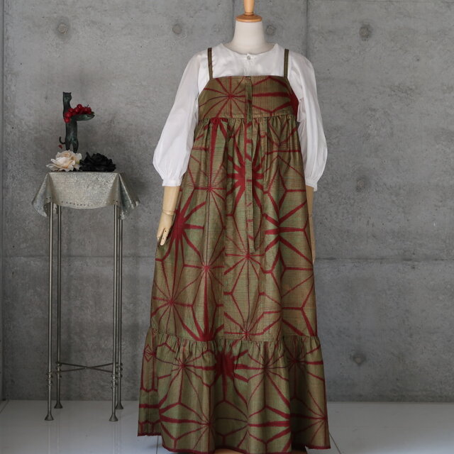 銘仙 紬 ロングキャミソールワンピ / L 着物リメイク | iichi 日々の暮らしを心地よくするハンドメイドやアンティークのマーケットプレイス