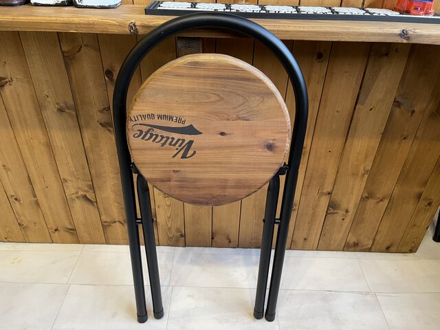 在庫あり 即納 Ok Hotaru 椅子 キッチン リビング ダーク アイアン 家具 天然木 無垢材 | iichi 日々の暮らしを心地よくするハンドメイドやアンティークのマーケットプレイス