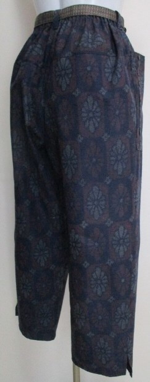 7582 着物で作ったサブリナパンツ ＃送料無料 | iichi 日々の暮らしを心地よくするハンドメイドやアンティークのマーケットプレイス