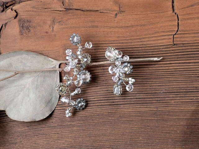 透明感を纏うピアス item10 | iichi 日々の暮らしを心地よくするハンドメイドやアンティークのマーケットプレイス