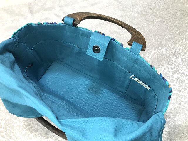 裂き織りバッグ（ターコイズブルー） | iichi 日々の暮らしを心地よくするハンドメイドやアンティークのマーケットプレイス