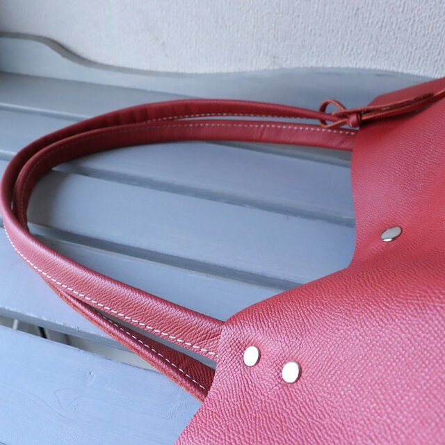 【期間限定】値下 軽量 型押し トート ボストン 肩掛け 兼用 革 ハンドメイド196 | iichi 日々の暮らしを心地よくするハンドメイドやアンティークのマーケットプレイス