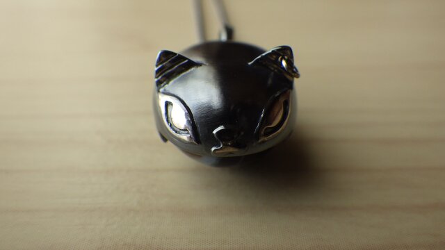 バステトのペンダント | iichi 日々の暮らしを心地よくするハンドメイドやアンティークのマーケットプレイス