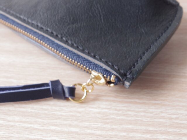 本革のミニポーチ P_23 | iichi 日々の暮らしを心地よくするハンドメイドやアンティークのマーケットプレイス