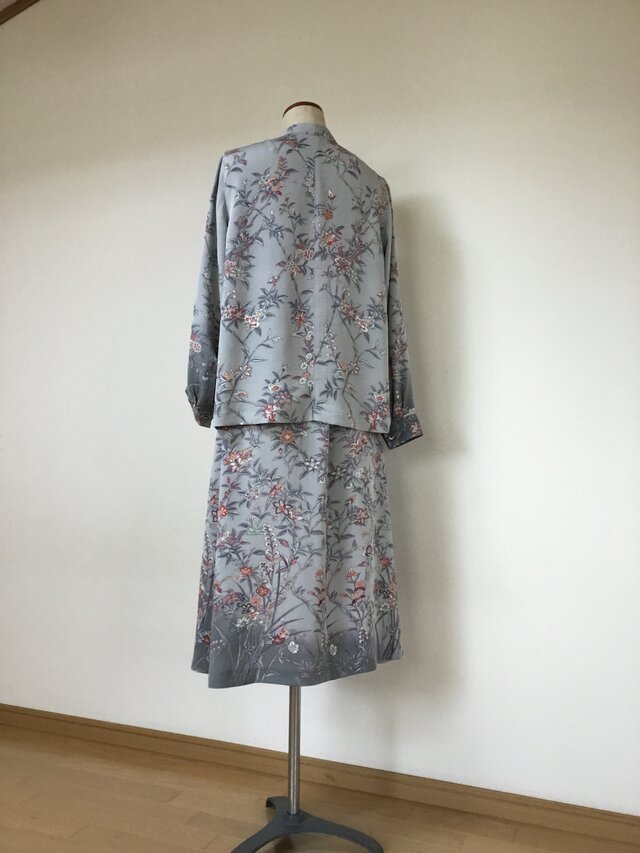 縮緬のスカート 着物リメイク | iichi 日々の暮らしを心地よくするハンドメイドやアンティークのマーケットプレイス