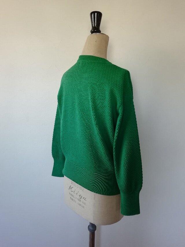 【2024SS新作】ポコポコ編みクルーネックプルオーバー（01089） グリーン | iichi 日々の暮らしを心地よくするハンドメイドやアンティークのマーケットプレイス