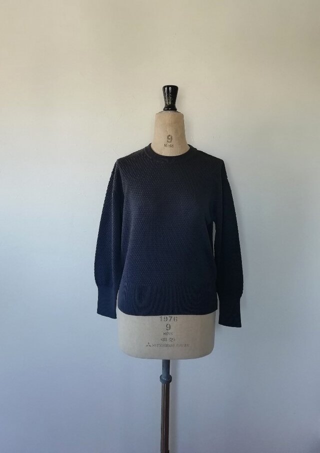 【2024SS新作】ポコポコ編みクルーネックプルオーバー（01089） ダークグレー | iichi 日々の暮らしを心地よくするハンドメイドやアンティークのマーケットプレイス