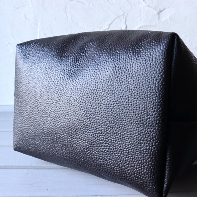 【期間限定】値下 軽量 クシャ 型押し 縦型 男女兼用 革 ハンドメイド1291 | iichi 日々の暮らしを心地よくするハンドメイドやアンティークのマーケットプレイス