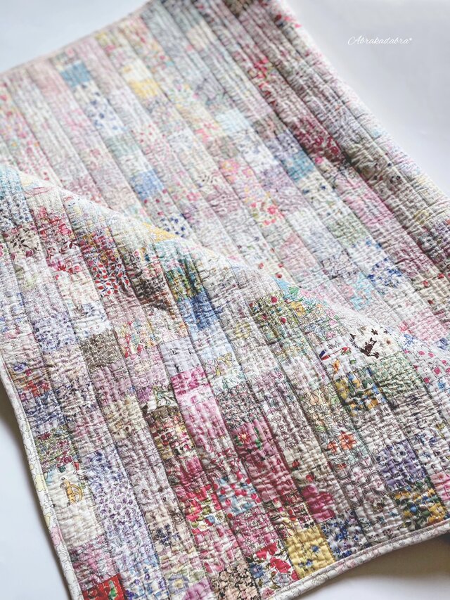 Liberty パッチワーク& FelicitiブランケットL( pink ) | iichi 日々の暮らしを心地よくするハンドメイドやアンティークのマーケットプレイス