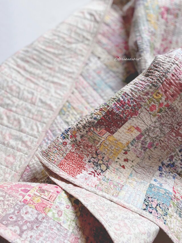 Liberty パッチワーク& FelicitiブランケットL( pink ) | iichi 日々の暮らしを心地よくするハンドメイドやアンティークのマーケットプレイス