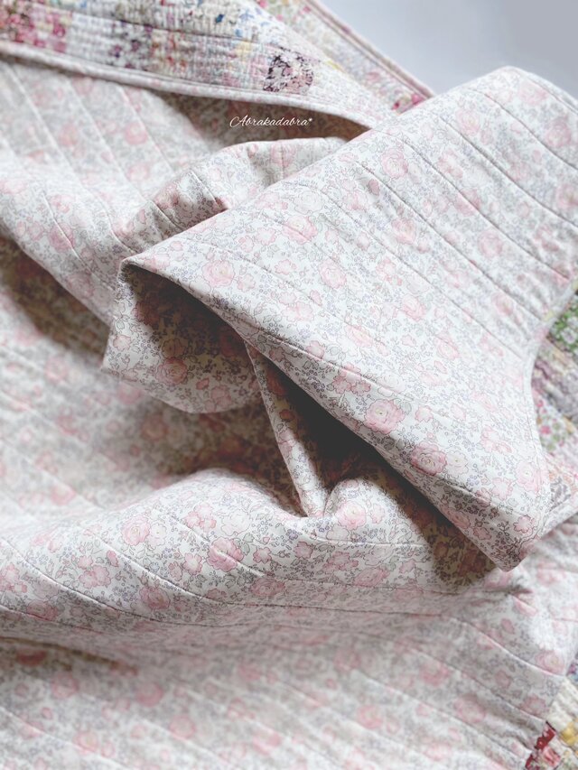 Liberty パッチワーク& FelicitiブランケットL( pink ) | iichi 日々の暮らしを心地よくするハンドメイドやアンティークのマーケットプレイス