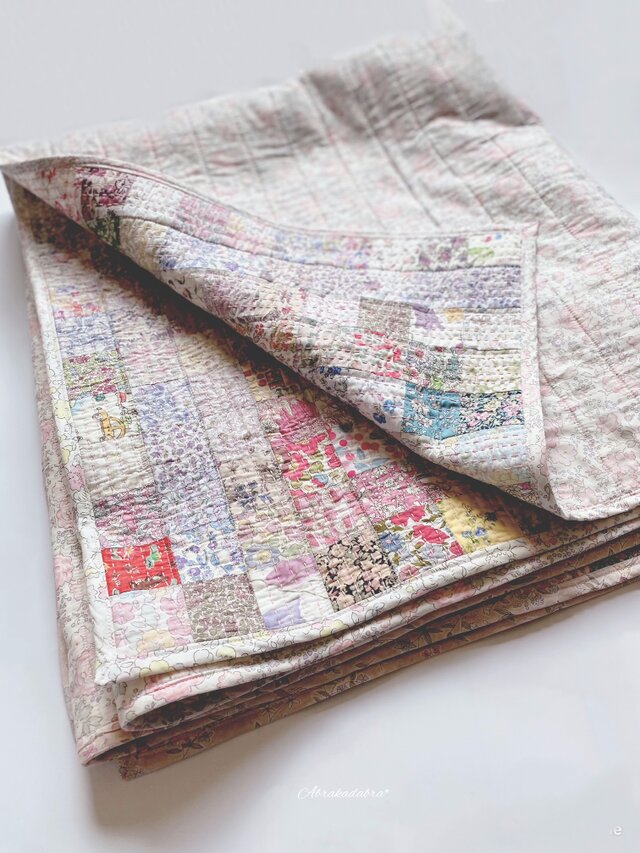 Liberty パッチワーク& FelicitiブランケットL( pink ) | iichi 日々の暮らしを心地よくするハンドメイドやアンティークのマーケットプレイス