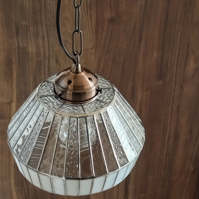 5種類のキラキラ 美しいライン＊ペンダントライト E26大きい電球用 | iichi 日々の暮らしを心地よくするハンドメイドやアンティークのマーケットプレイス