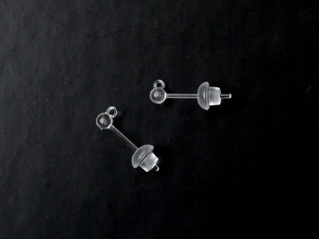 色彩感あふれるボタニカルピアス item17 | iichi 日々の暮らしを心地よくするハンドメイドやアンティークのマーケットプレイス