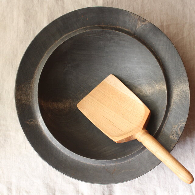 シラカバのリムボウル（黒）〈ガラスコーティング〉【1111】 | iichi 日々の暮らしを心地よくするハンドメイドやアンティークのマーケットプレイス