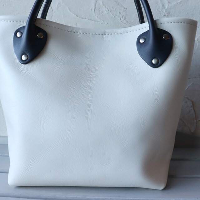 【期間限定】値下 男女兼用 ミニバッグ2 ビンテージ風 革 ハンドメイド1315 | iichi 日々の暮らしを心地よくするハンドメイドやアンティークのマーケットプレイス