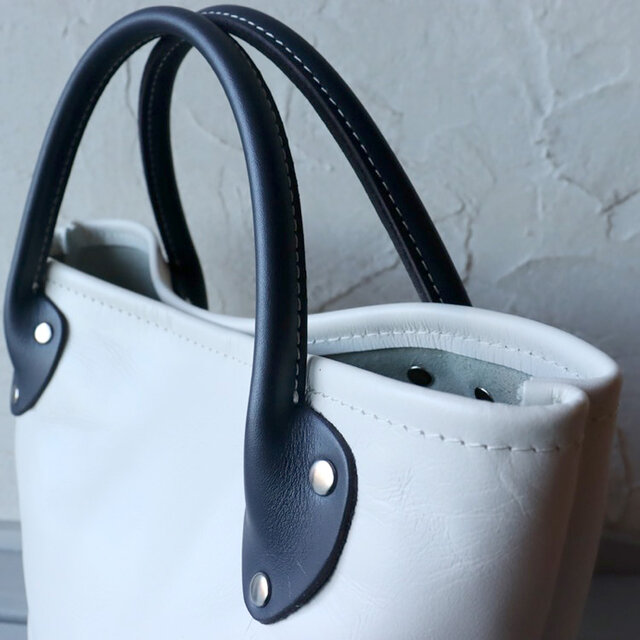 【期間限定】値下 男女兼用 ミニバッグ2 ビンテージ風 革 ハンドメイド1315 | iichi 日々の暮らしを心地よくするハンドメイドやアンティークのマーケットプレイス