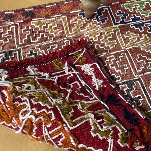 52×114 キリム ジジム織 くすみアースカラー トルコヴィンテージラグ | iichi 日々の暮らしを心地よくするハンドメイドやアンティークのマーケットプレイス