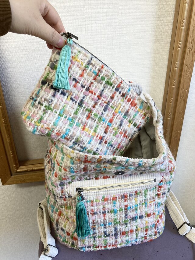 春のお出かけ ️カラフルツイード素材のリュックサックバッグ&ポーチの2点セット（カラフルベージュ） | iichi 日々の暮らしを心地よくするハンドメイドやアンティークのマーケットプレイス