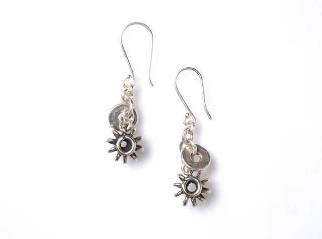 -Donuts・Chain- silver pierce | iichi 日々の暮らしを心地よくするハンドメイドやアンティークのマーケットプレイス