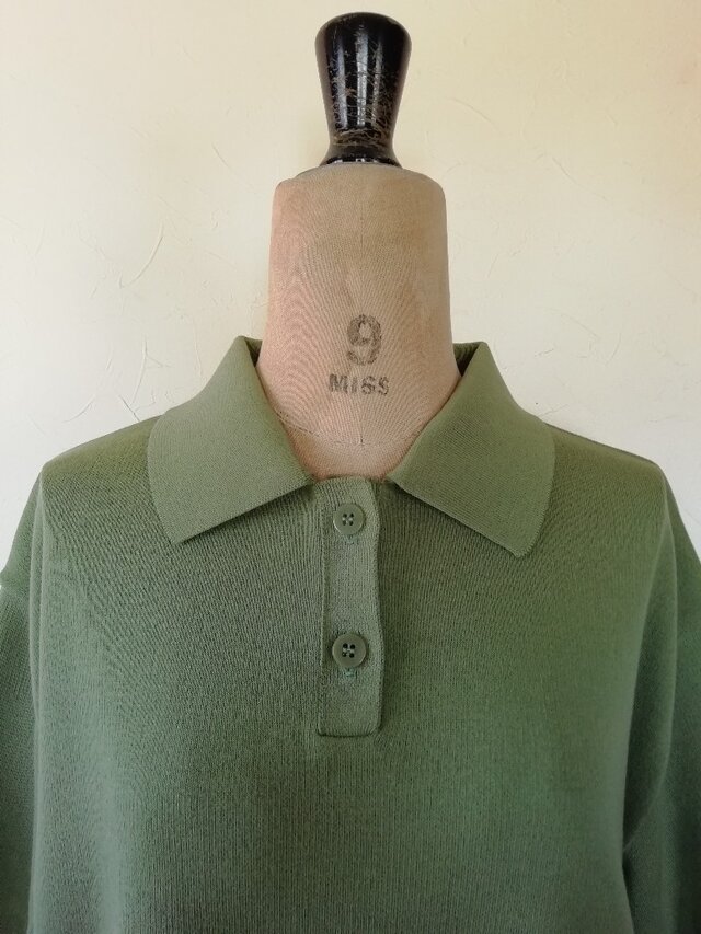 【2024SS新作】ボタン使いのポロニット（01095） アーミーグリーン | iichi 日々の暮らしを心地よくするハンドメイドやアンティークのマーケットプレイス