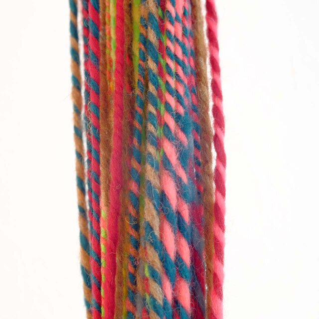 51g｜手紡ぎ糸｜ナッツ | iichi 日々の暮らしを心地よくするハンドメイドやアンティークのマーケットプレイス