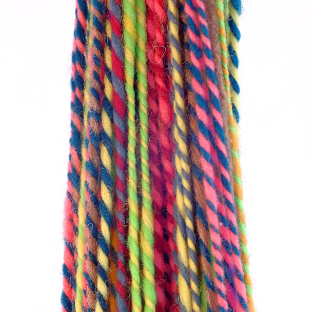 51g｜手紡ぎ糸｜ナッツ | iichi 日々の暮らしを心地よくするハンドメイドやアンティークのマーケットプレイス