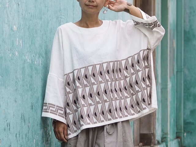 ブロックプリント×ヘンプコットン/ゆったり、ワイドプルオーバー | iichi 日々の暮らしを心地よくするハンドメイドやアンティークのマーケットプレイス