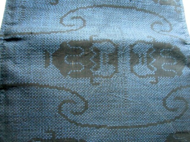 7639 夏大島紬で作った和風財布・ポーチ ＃送料無料 | iichi 日々の暮らしを心地よくするハンドメイドやアンティークのマーケットプレイス