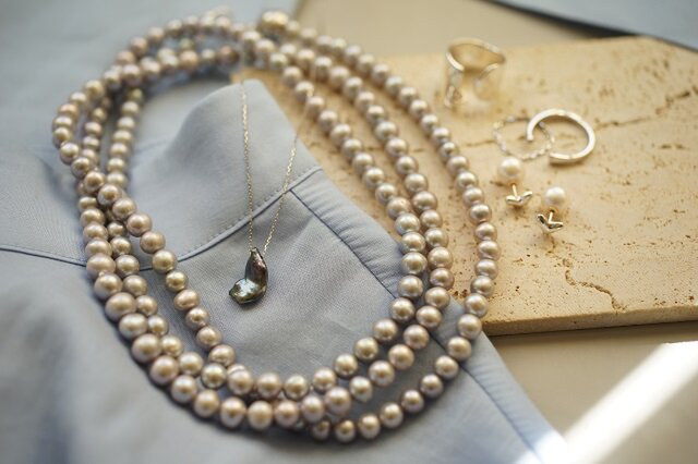 【seasons】Pt850 グレーケシパールネックレス | iichi 日々の暮らしを心地よくするハンドメイドやアンティークのマーケットプレイス