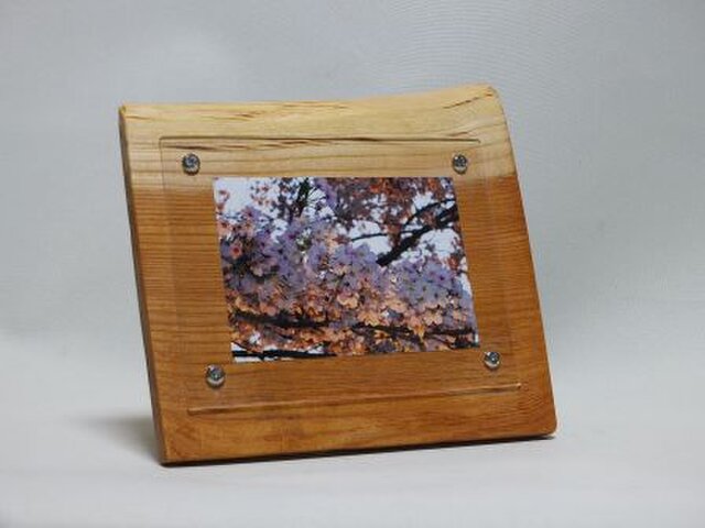 おしゃれな木のフォトフレーム No.55 欅の天然木（L-55） | iichi 日々の暮らしを心地よくするハンドメイドやアンティークのマーケットプレイス