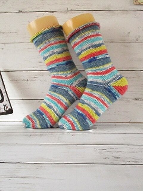 冷え取りソックス Pro Lana 305 海辺のパラソル | iichi 日々の暮らしを心地よくするハンドメイドやアンティークのマーケットプレイス