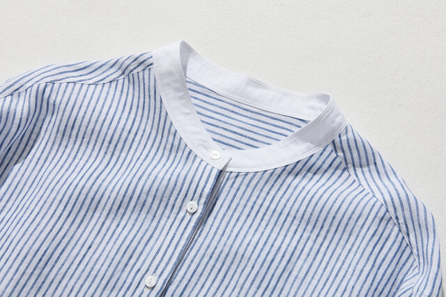 ゆるっとシルエットがこなれ見えするストライプ柄シャツ ホワイト＊青 240313-2 | iichi 日々の暮らしを心地よくするハンドメイドやアンティークのマーケットプレイス