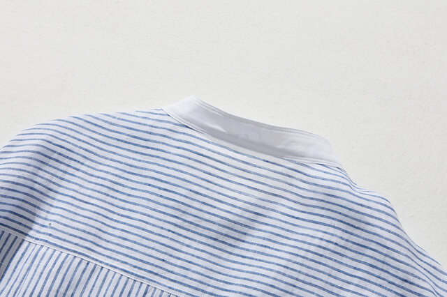 ゆるっとシルエットがこなれ見えするストライプ柄シャツ ホワイト＊青 240313-2 | iichi 日々の暮らしを心地よくするハンドメイドやアンティークのマーケットプレイス