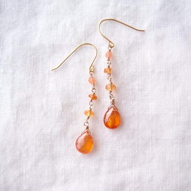 【ご予約品・K様】Mixed stone earrings【K14gf】Orange ピアス | iichi 日々の暮らしを心地よくするハンドメイドやアンティークのマーケットプレイス