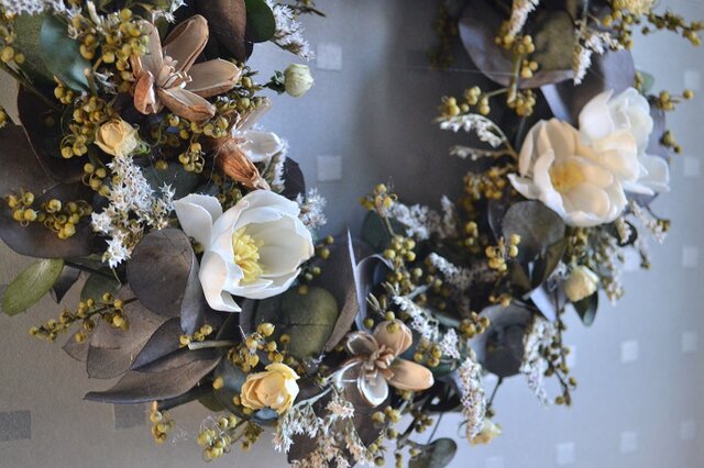 ユーカリとソーラーチェリッシュのwreath | iichi 日々の暮らしを心地よくするハンドメイドやアンティークのマーケットプレイス