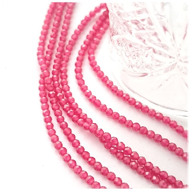 ミャンマー産ルビー ラウンドカット2mm 30個 | iichi 日々の暮らしを心地よくするハンドメイドやアンティークのマーケットプレイス