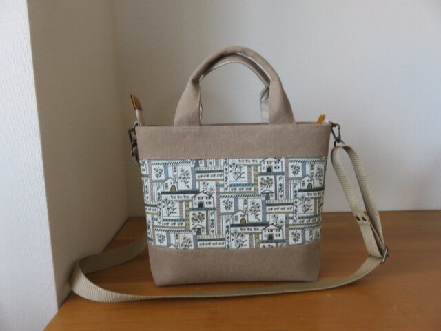 リバティ ウルスリを使った2wayファスナー付きトートバッグ | iichi 日々の暮らしを心地よくするハンドメイドやアンティークのマーケットプレイス