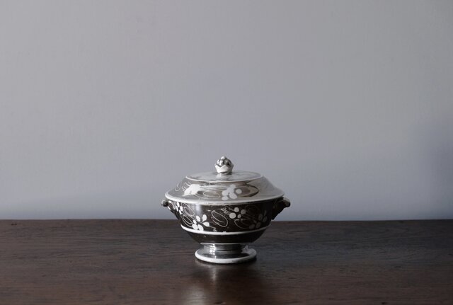 クレイユモントロー クレイユエモントロー 銀彩 ブイヨン ボウル フランス アンティーク 0501698 | iichi 日々の暮らしを心地よくするハンドメイドやアンティークのマーケットプレイス