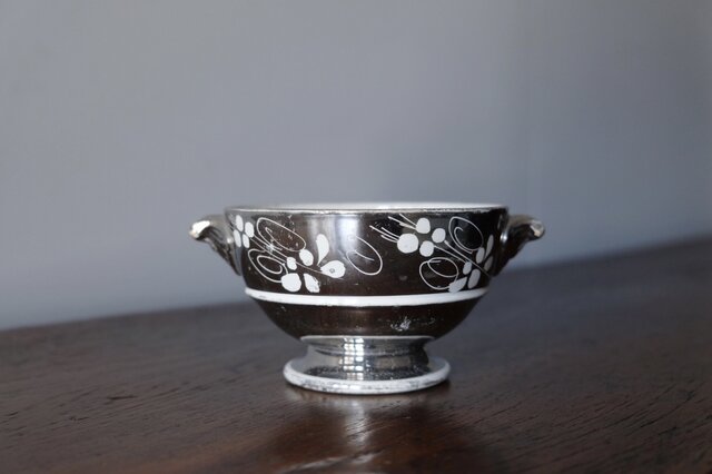 クレイユモントロー クレイユエモントロー 銀彩 ブイヨン ボウル フランス アンティーク 0501698 | iichi 日々の暮らしを心地よくするハンドメイドやアンティークのマーケットプレイス