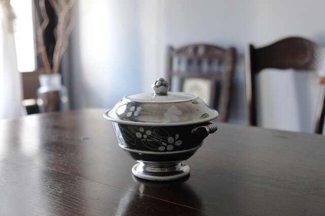 クレイユモントロー クレイユエモントロー 銀彩 ブイヨン ボウル フランス アンティーク 0501698 | iichi 日々の暮らしを心地よくするハンドメイドやアンティークのマーケットプレイス