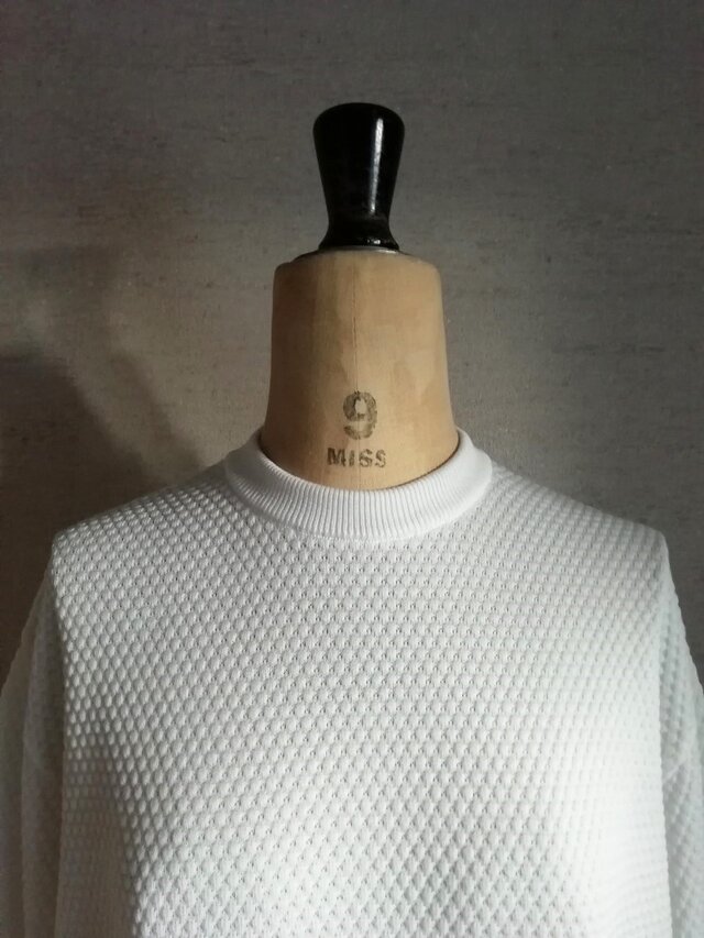 【メンズ】ポコポコ編みクルーネックプルオーバー（01089） ホワイト | iichi 日々の暮らしを心地よくするハンドメイドやアンティークのマーケットプレイス