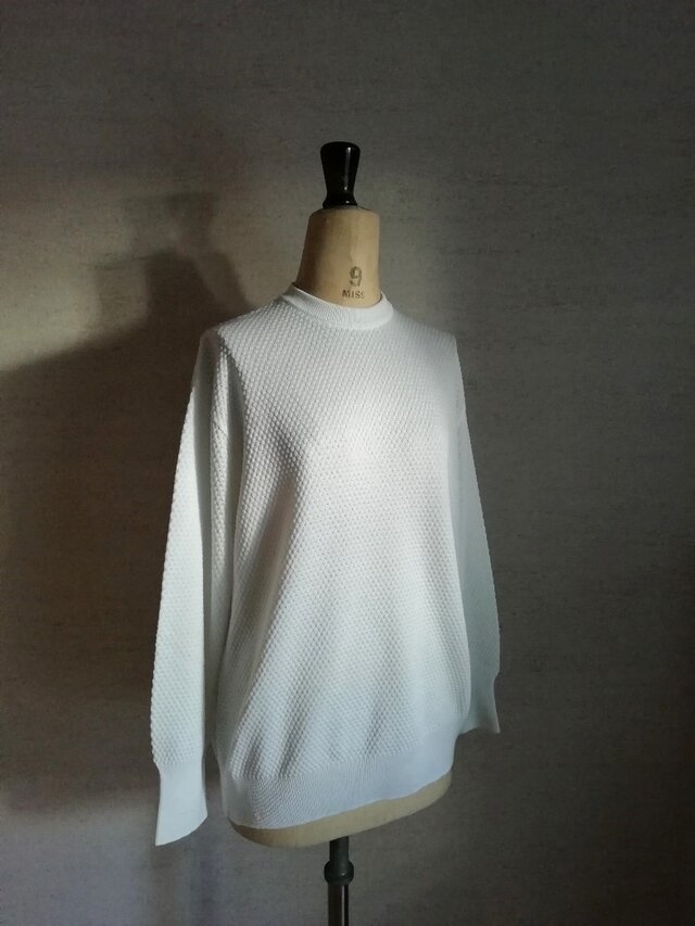 【メンズ】ポコポコ編みクルーネックプルオーバー（01089） ホワイト | iichi 日々の暮らしを心地よくするハンドメイドやアンティークのマーケットプレイス