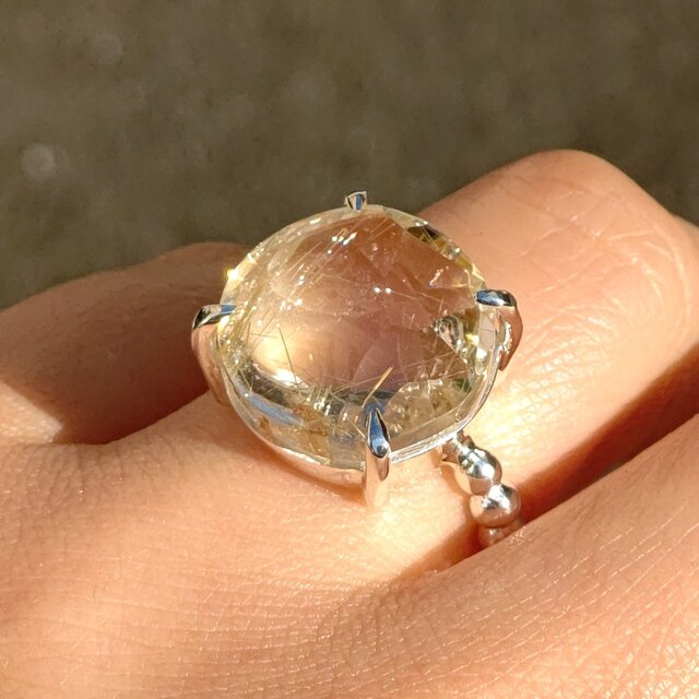ルチルクォーツ ラウンド Half＆Half 変形カット シルバーSV925リング | iichi 日々の暮らしを心地よくするハンドメイドやアンティークのマーケットプレイス