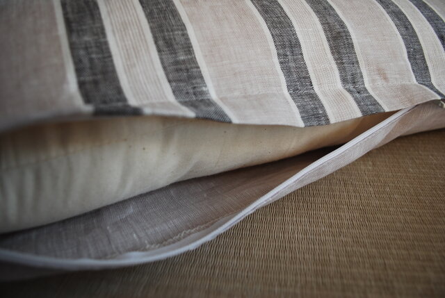 『先染めヨーロッパリネン座布団カバー』linen100% | iichi 日々の暮らしを心地よくするハンドメイドやアンティークのマーケットプレイス