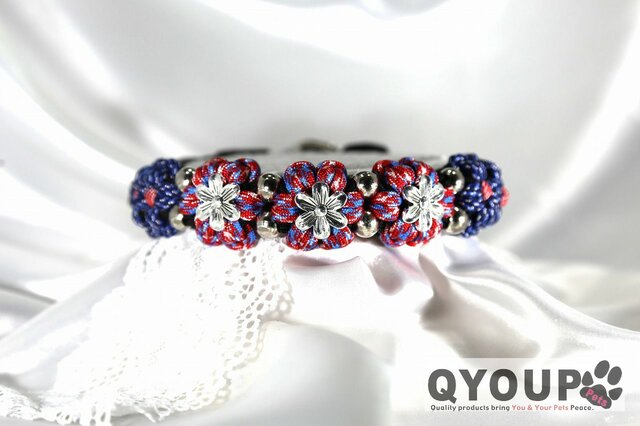 パラコード犬用首輪〈Mサイズ：30～34cm〉 ParaWan combi Fleurs Patch [フルール パッチ] | iichi 日々の暮らしを心地よくするハンドメイドやアンティーク ...