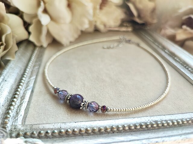 アメジストとシルバー色のチョーカー | iichi 日々の暮らしを心地よくするハンドメイドやアンティークのマーケットプレイス
