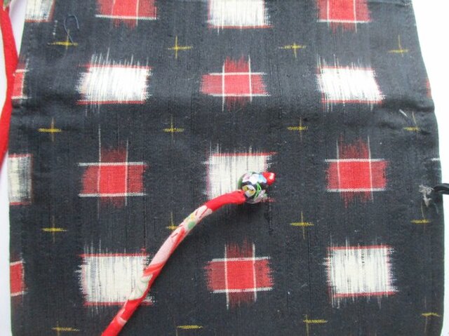 7669 着物で作った巾着袋＃送料無料 | iichi 日々の暮らしを心地よくするハンドメイドやアンティークのマーケットプレイス