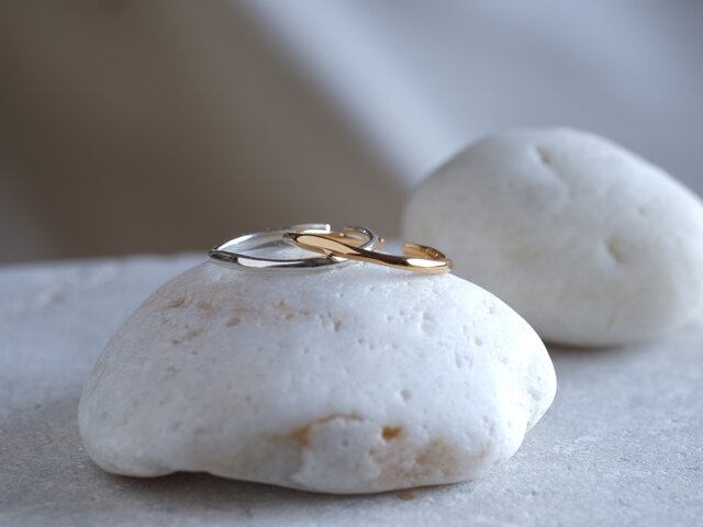 lítið veifa ring：リング シルバー silver925 ゴールドカラー K18コーティング | iichi 日々の暮らしを心地よくするハンドメイドやアンティークのマーケットプレイス